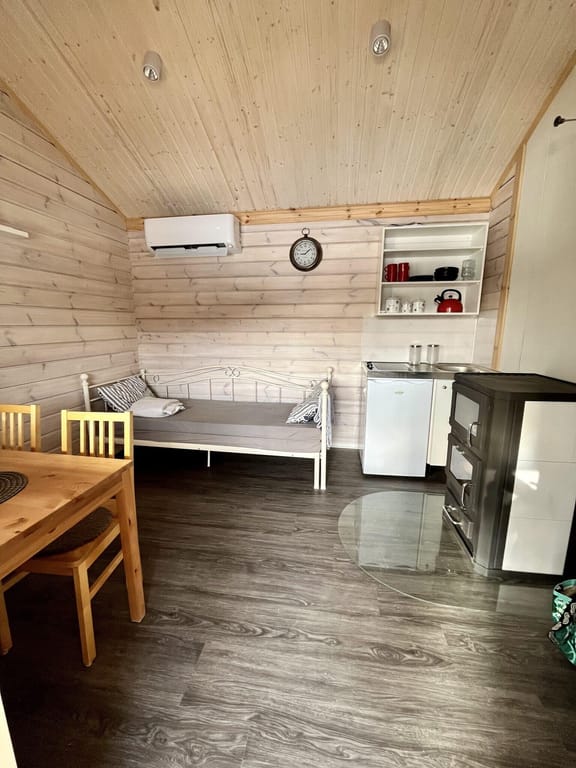 Cottage for rent - Saunamökki Iltahurri, uusi mökki omassa | Nettimökki